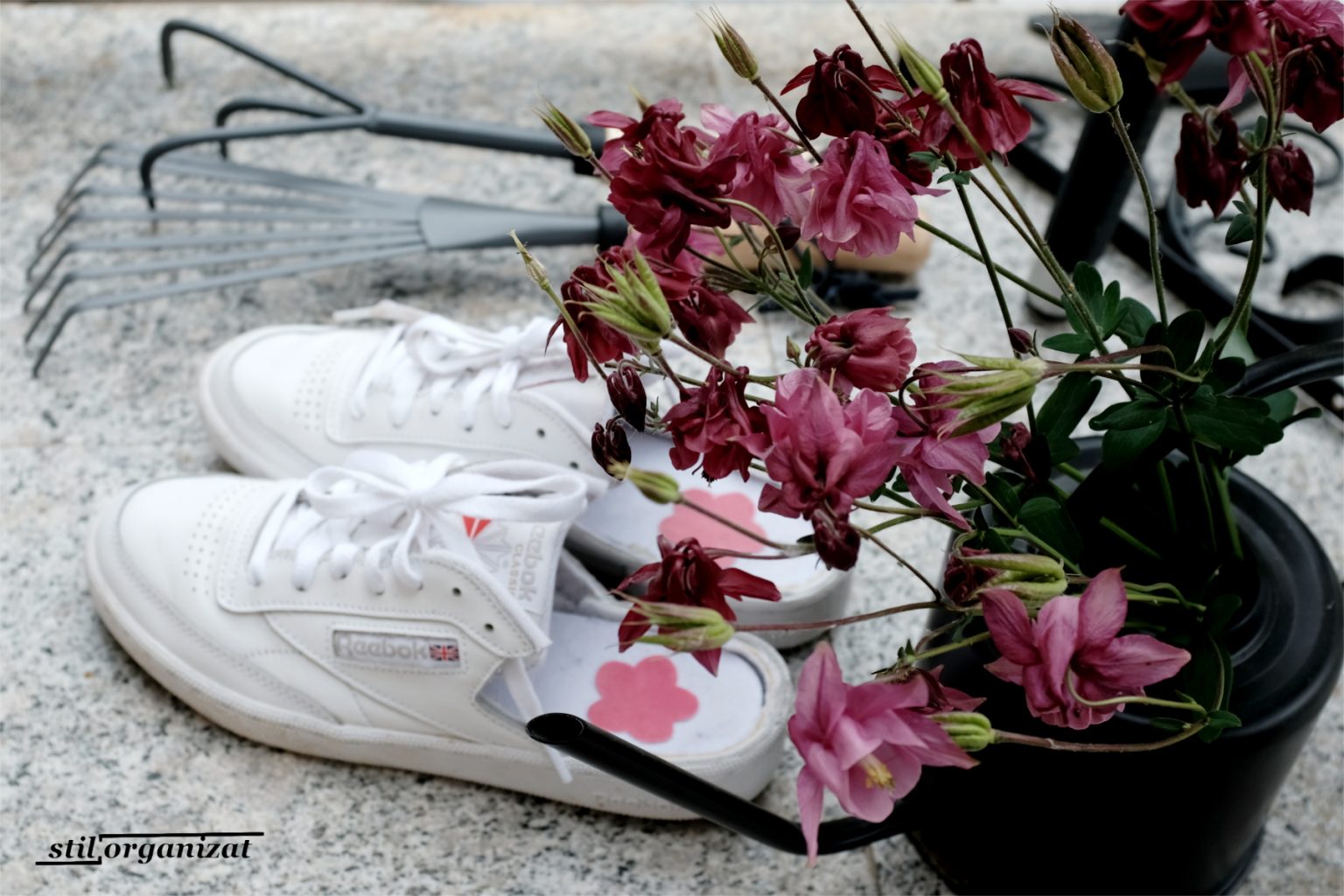 Cum să faci papuci de grădină din sneakers - StilOrganizat